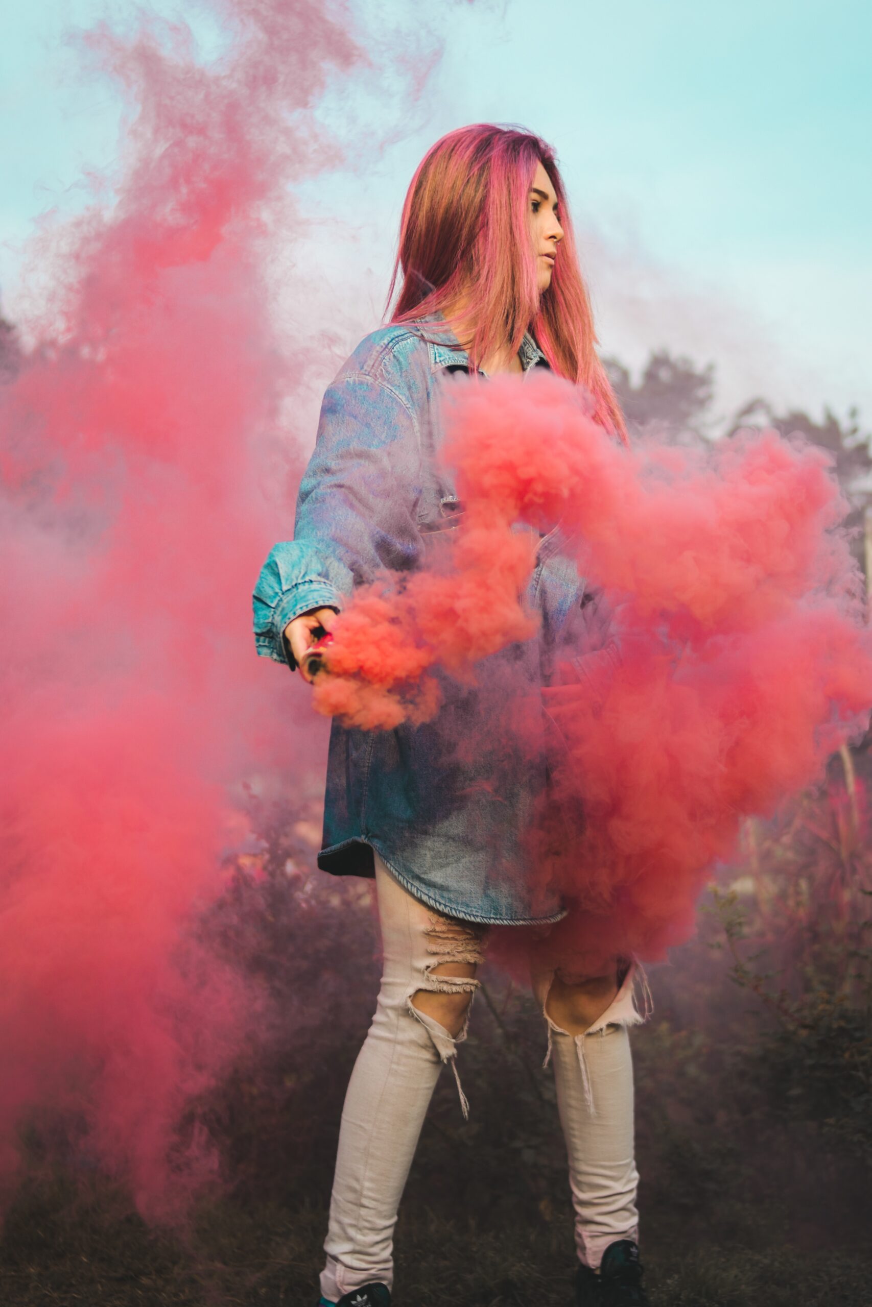 How Can I Create A Smoke Signal For Rescue?